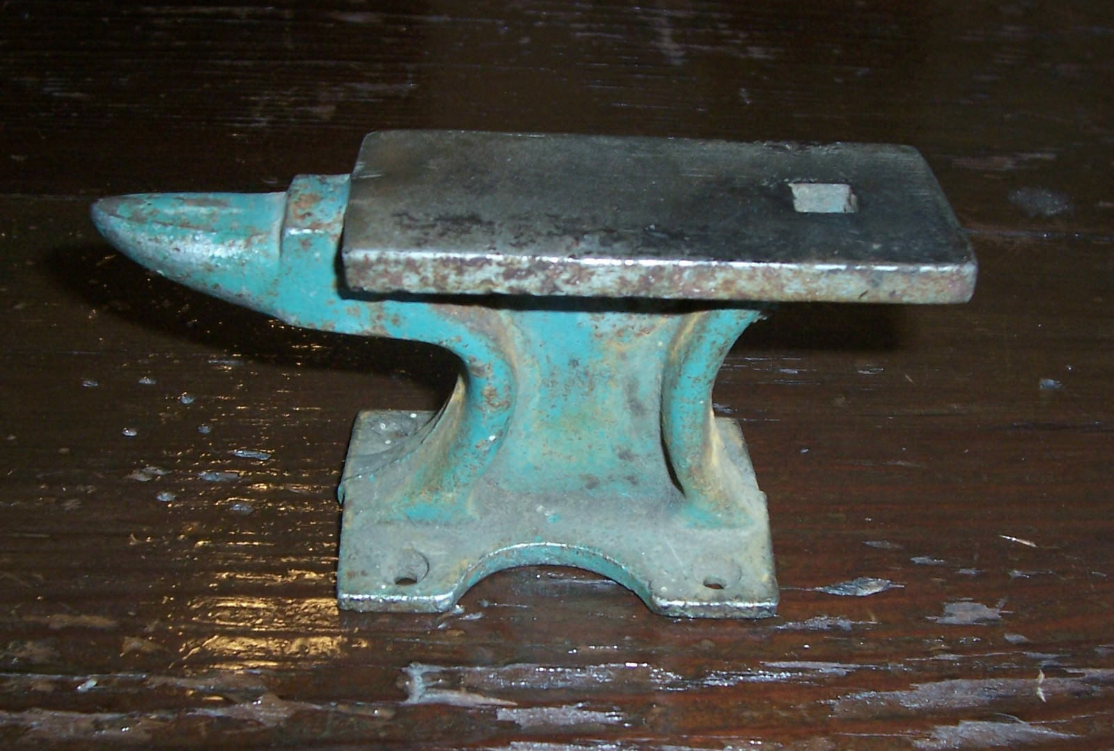 VINTAGE SMALL ANVIL- 5" X 1 3/4" W X 2 1/2 " H SALESMAN SAMPLE? TOOL ...