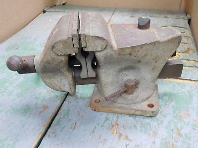 Vintage Montgomery Ward swivel base bench vise w/pipe jaws and hardie ...