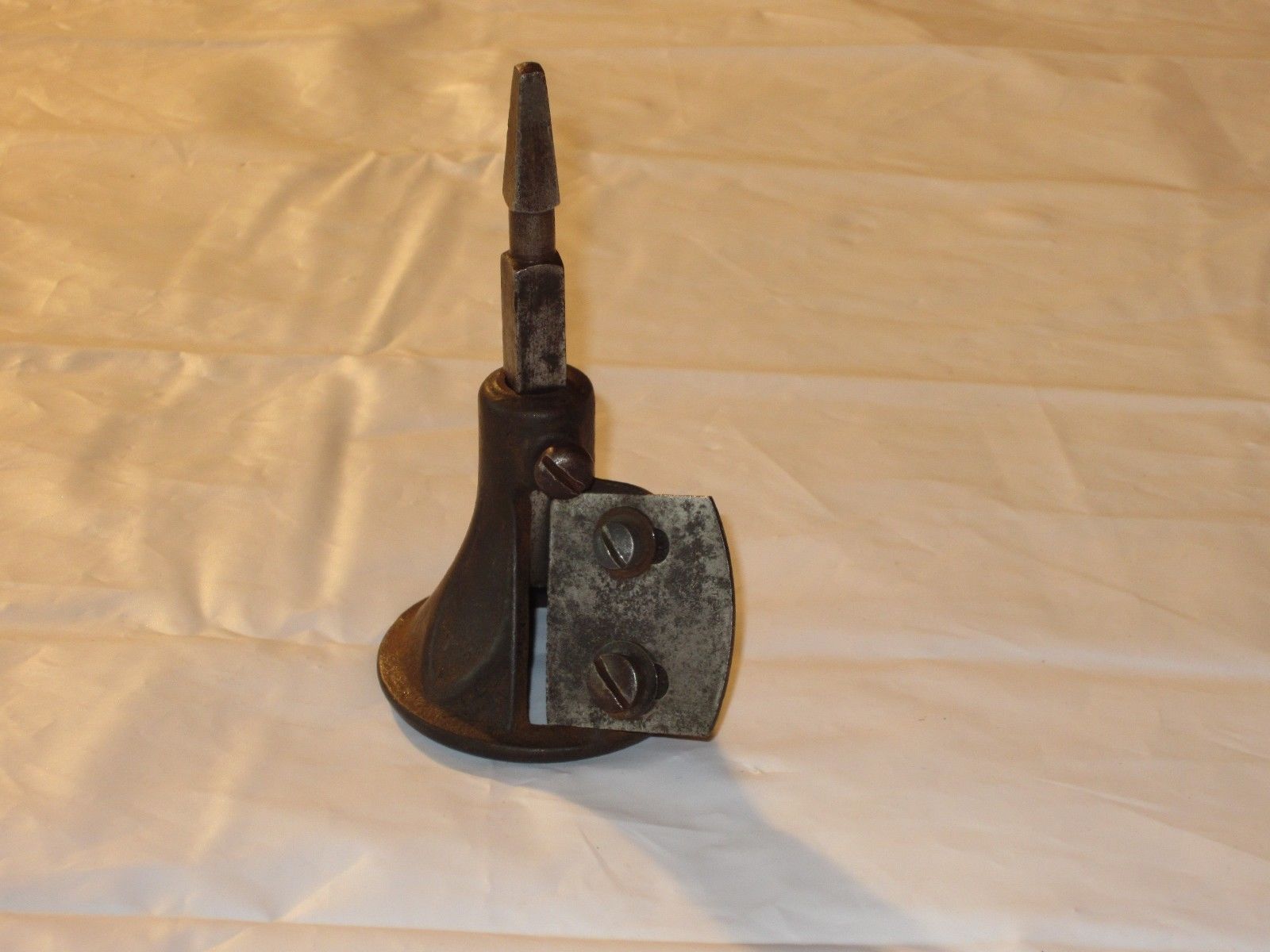 OLD TOOL. ANTIQUE CARPENTER SPOKE POINTER FOR OLD BIT HAND BRACE ...