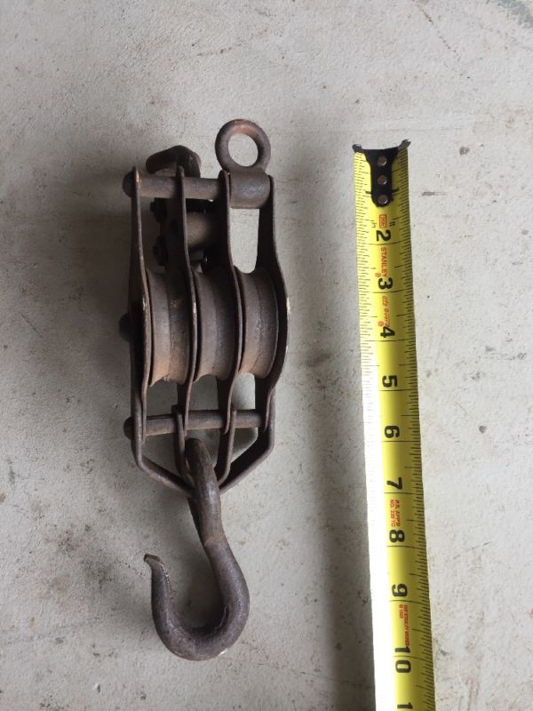 Vintage Rusty Metal TRIPLE PULLEY Block and Tackle Farm -- Antique ...