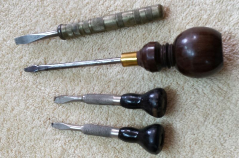Vintage / Antique Lot of (4) Small Wood or Brass Handle Screwdrivers ...