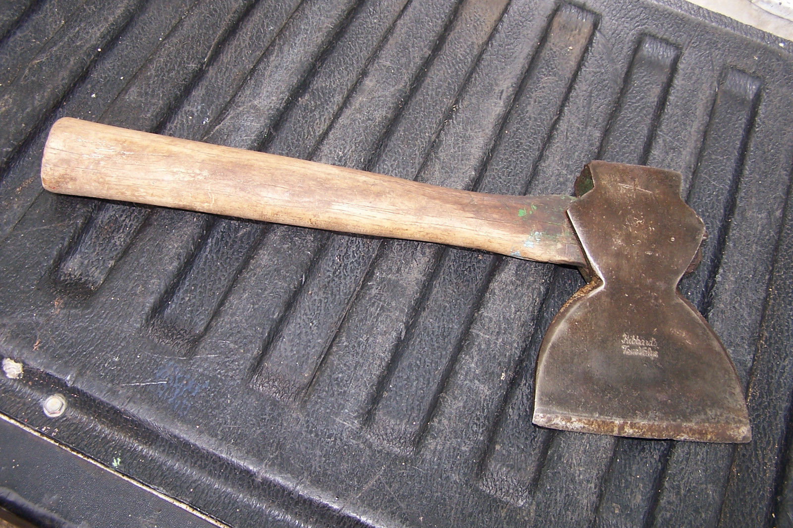 Hibbard''s True Value Hewing Hatchet -- Antique Price Guide Details Page