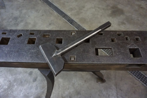 VINTAGE 7 1/2 INCH TINSMITH BLACKSMITH HATCHET STAKE ANVIL Iron Forge ...