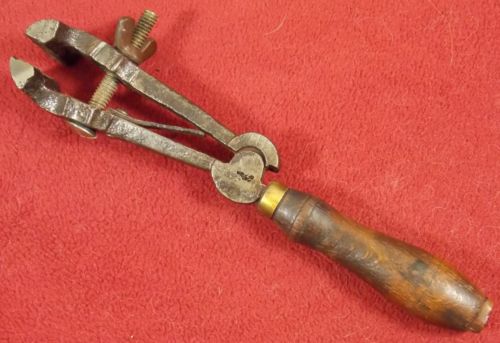 Antique Portable Hand Vice Wooden Handle Works Great! -- Antique Price ...
