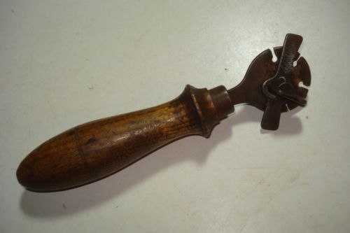 ANTIQUE SAW SET -- Antique Price Guide Details Page