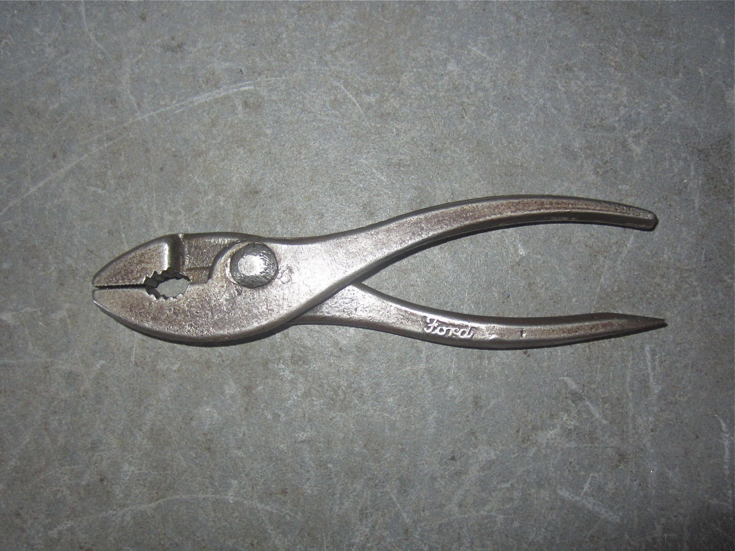VINTAGE, ANTIQUE FORD SCRIPT PLIERS ~ MODEL A, T, FLATHEAD V8 AUTO TOOL ...