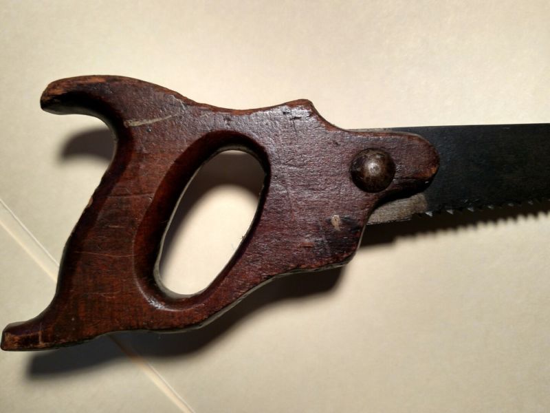 ANTIQUE SMALL KEY HOLE TYPE HAND SAW WOODEN HANDLE NICE CONDITION ...