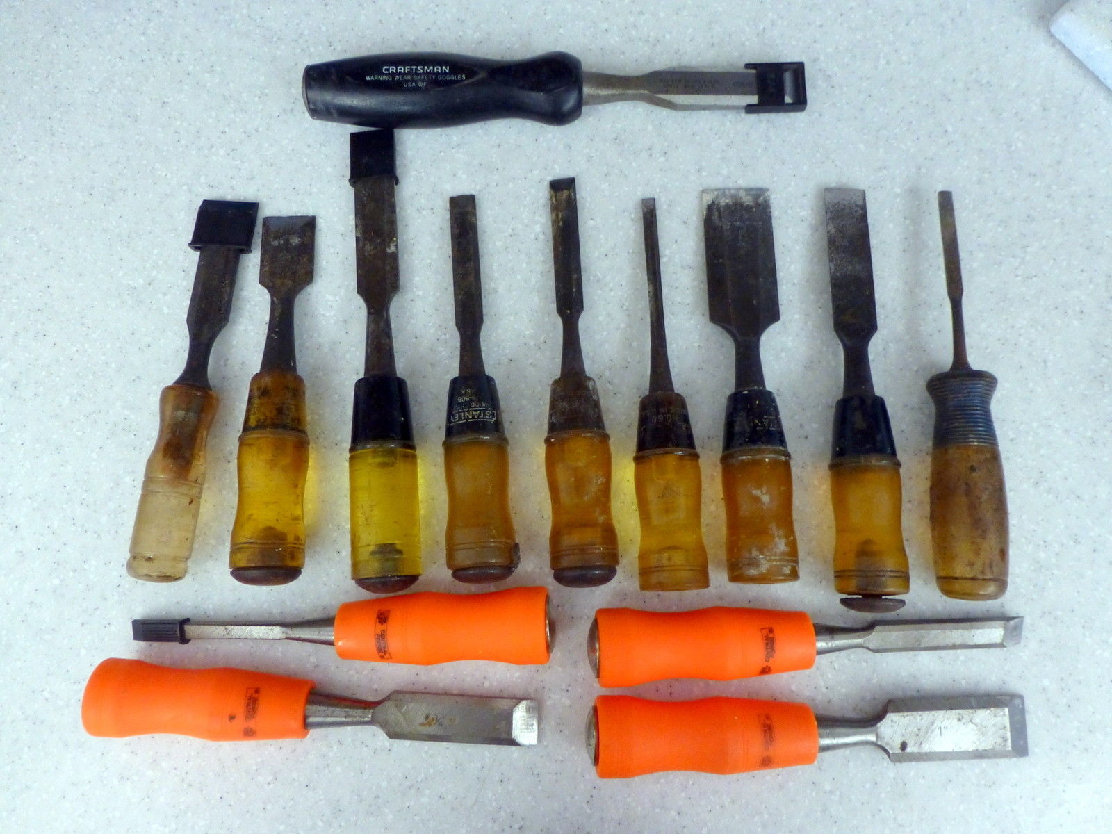 LOT OF 14 WOOD CHISELS -- Antique Price Guide Details Page