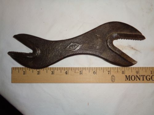 Antique W & B Co. ALLIGATOR WRENCH, S shape~Farm Tool -- Antique Price ...