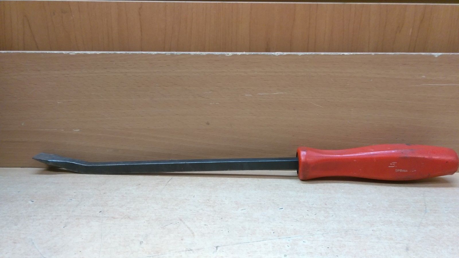Snap-on SPB18A 18" Red Handle Pry Bar -- Antique Price Guide Details Page