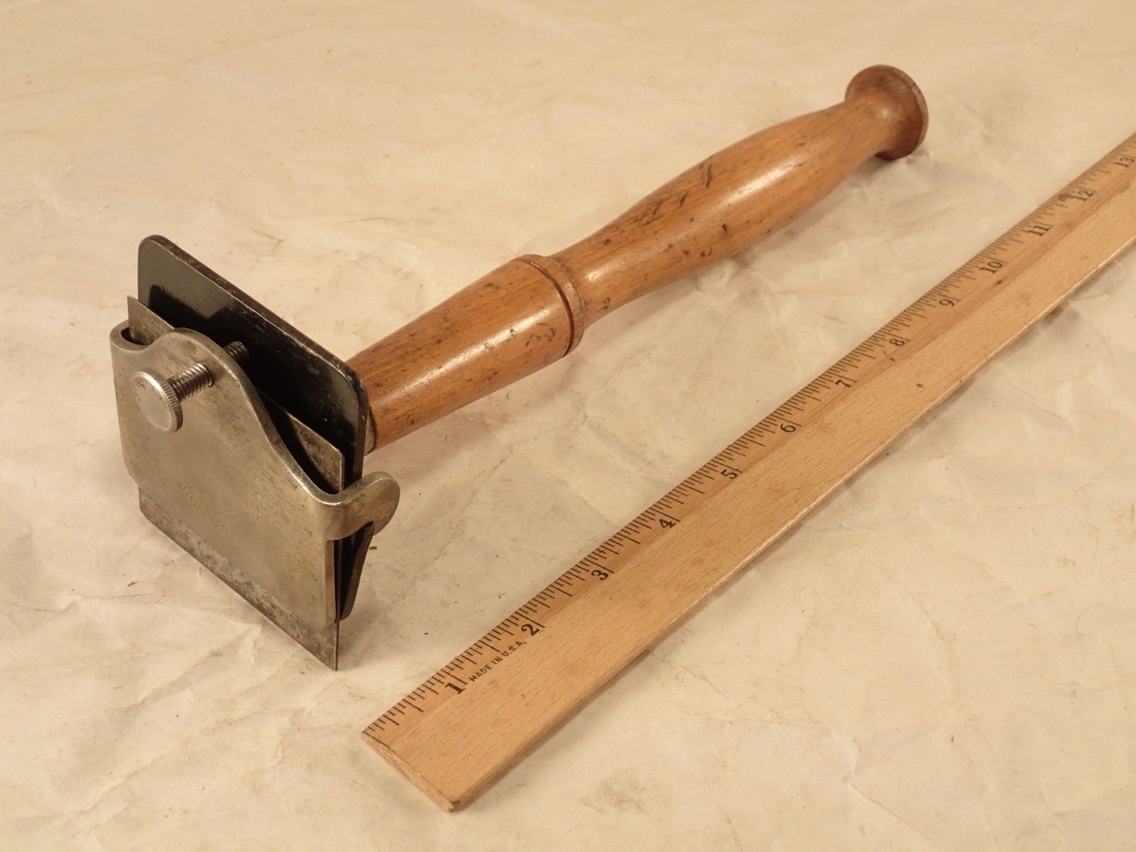 1909 Patented A. E. BENNETT SPECIALTY MFG. CO. Adjustable Cabinet ...