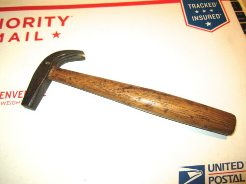ANTIQUE SMALL CAST STEEL CLAW HAMMER MADE IN U.S.A. 4 OZ. GOOD USED ...