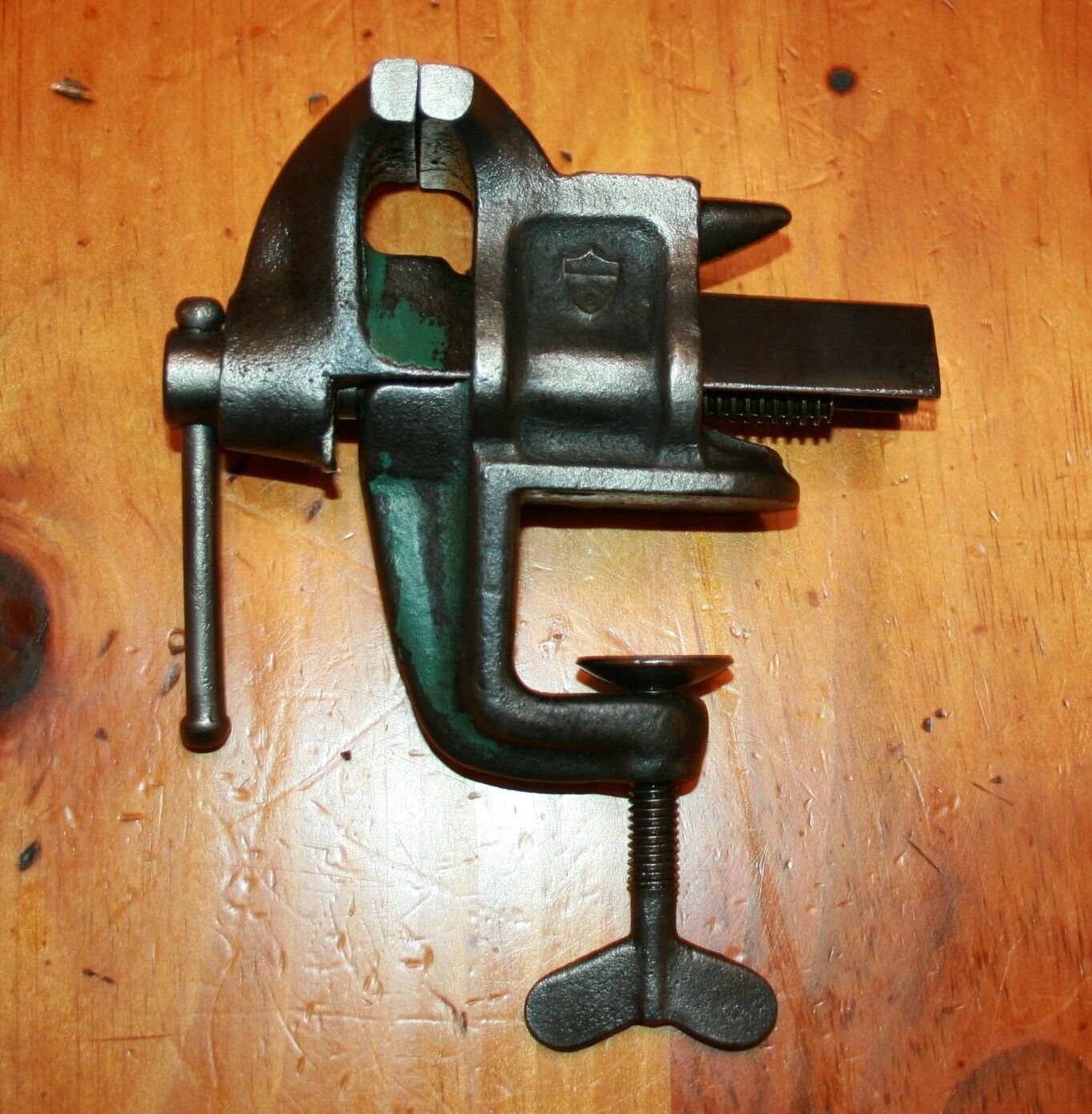 VINTAGE SMALL ANVIL/VICE BENCH MOUNT CLAMP SILVERSMITH JEWELER DESK ...
