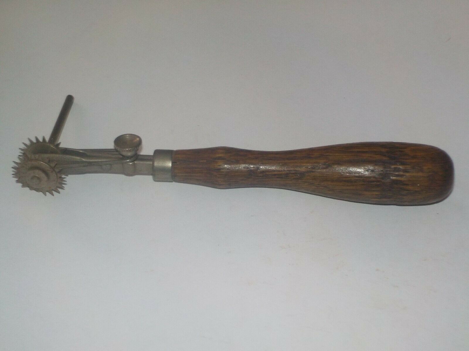 Vintage Leather Workers Pattern Wheel UnUsual Adjustable Double Wheel ...