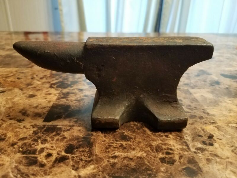 Antique Finishing Anvil -- Antique Price Guide Details Page Antique Finishing Anvil -- Antique Price Guide Details Page
