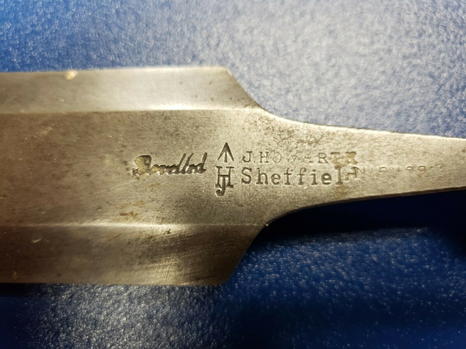 OLD VINTAGE SHEFFIELD 1.75" WOOD CHISEL CARVER (J.H.?) MARK CAST STEEL ...