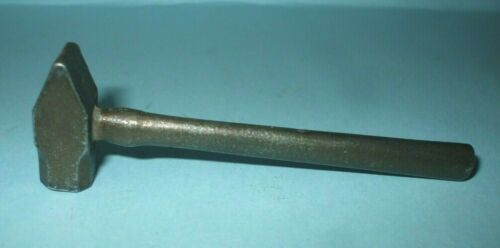VINTAGE MINIATURE SMALL CAST IRON SLEDGE HAMMER SALESMAN''S SAMPLE TOY ...