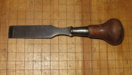 ANTIQUE 3/4" BUTTON HOLE CHISEL LEATHER TOOL UNIDENTIFIED FAINT ...