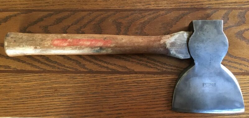 OLD USED TOOLS VINTAGE ANTIQUE TOOLS PLUMB HEWING BROAD HATCHET AXE ...