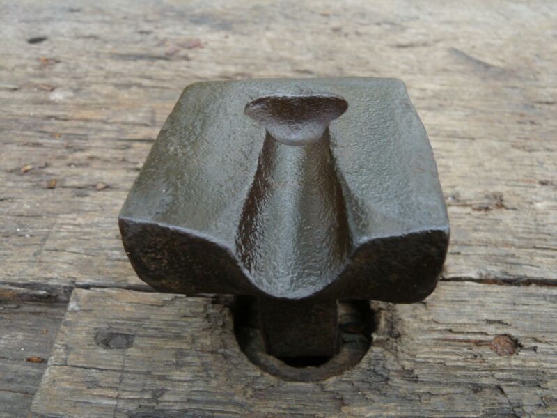 Unusual Blacksmith/Anvil/Forge Bottom Swage/Forming Hardy VG ...