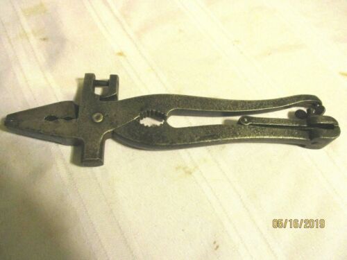 HEAVY DUTY UNMARKED MULTI TOOL-ANTIQUE COMBINATION TOOL-PLIERS-WRENCH ...