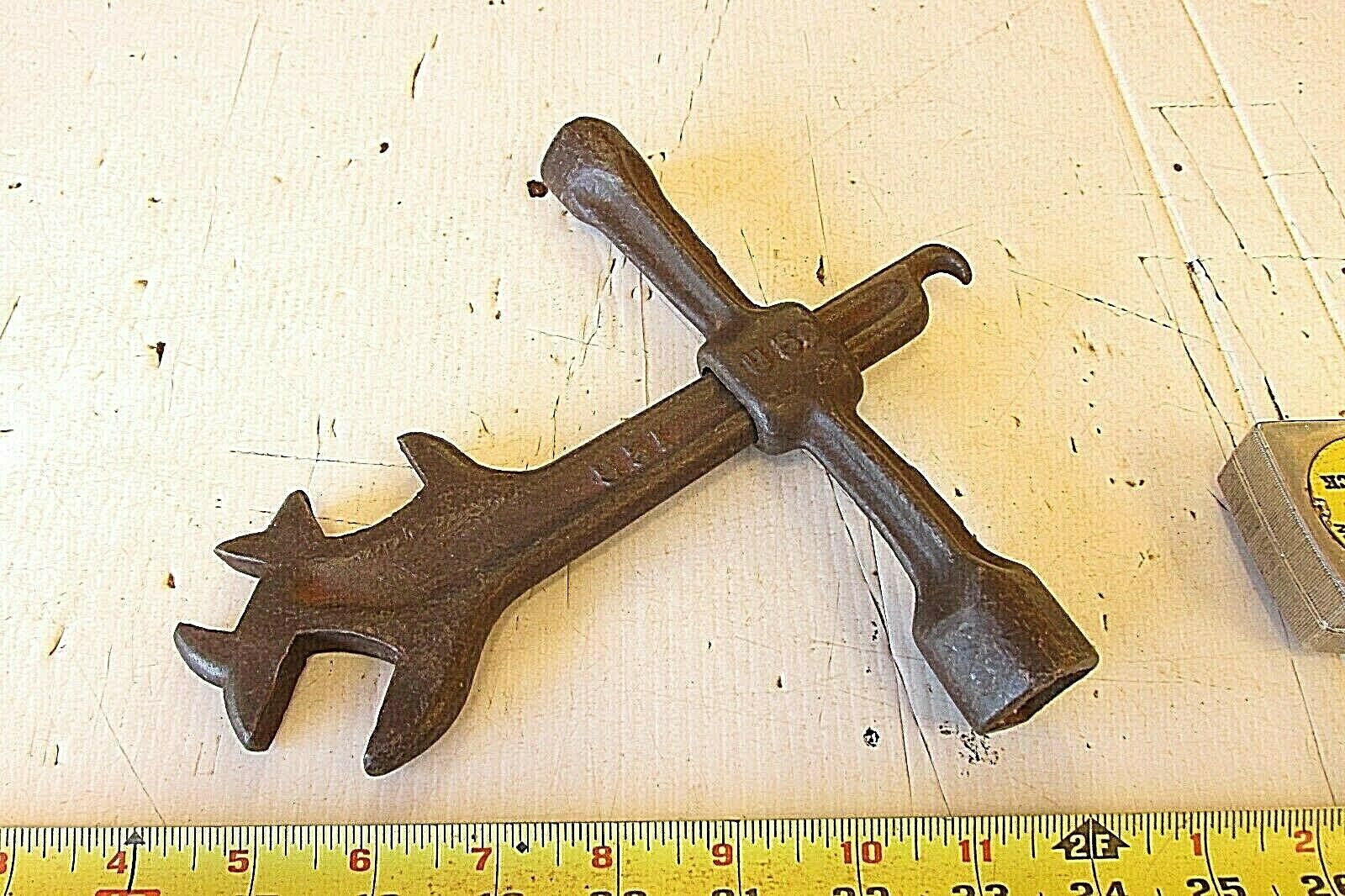 OLD ANTIQUE 2 PC INTERNATIONAL HARVESTER FARM WRENCH COLLECTOR TOOL ...