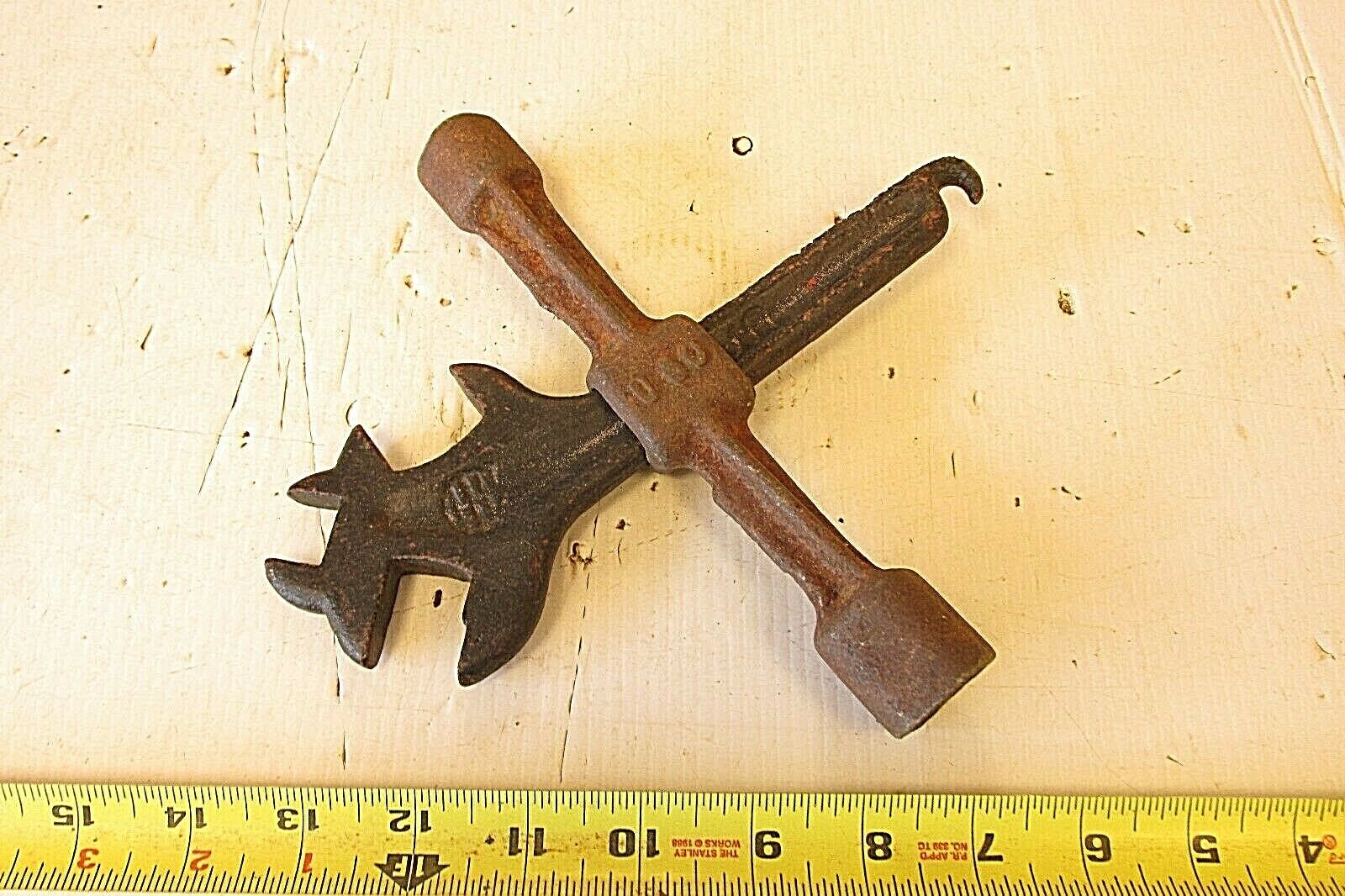 OLD ANTIQUE 2 PC INTERNATIONAL HARVESTER FARM WRENCH COLLECTOR TOOL ...