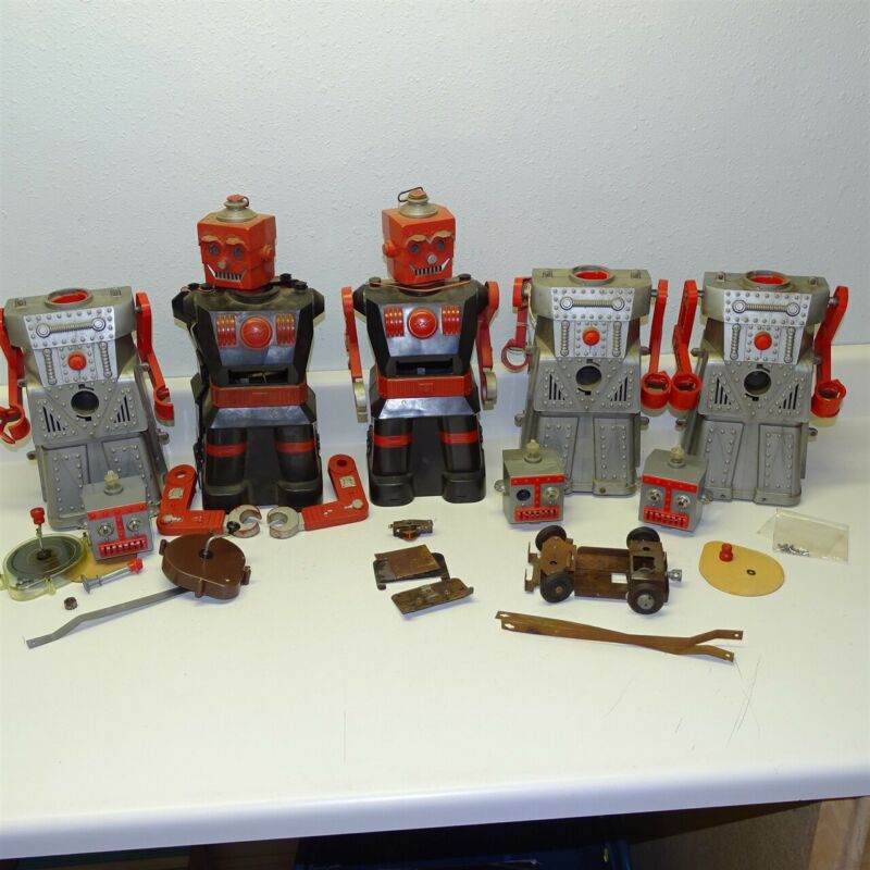 Toy Robots -- Current Auctions