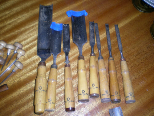 BUCK BROS. SET OF 8 GOUGES WOOD CARVING + 11 AMT AND SWISS WOOD CHISELS ...