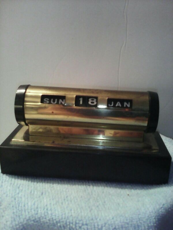Vintage Desk Calender metal manual calendar -- Antique Price Guide ...