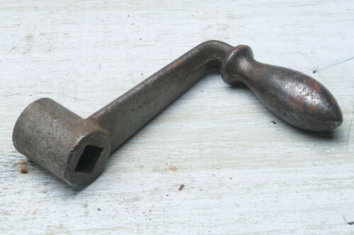 Old Cast Iron Crank Handle 1/2" Square Shaft 4" Long Diamond M/W Logo ...