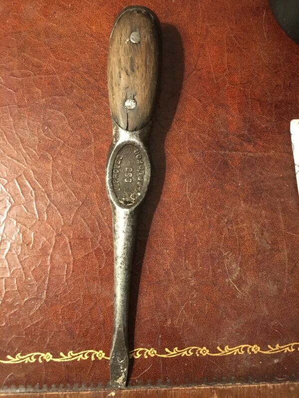 H. D. Smith & Co. ''Improved Screwdriver No.660, No. 3, 1/4" Flat ...