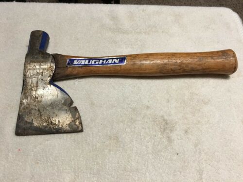 VINTAGE VAUGHAN 22oz CARPENTERS HATCHET / AXE HAMMER 13" LONG = MADE IN ...