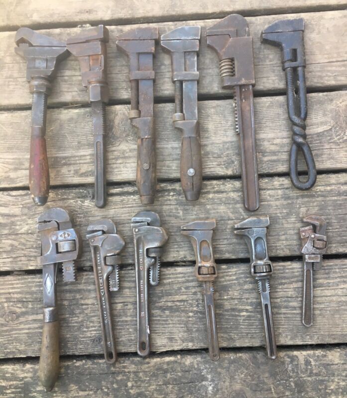 OLD USED VINTAGE ANTIQUE PIPE MONKEY WRENCHES PLUMBING PIPE FITTER ...