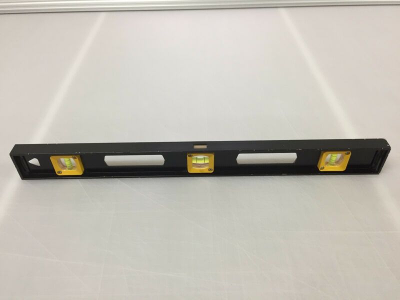 Carpenters level 2 feet long -- Antique Price Guide Details Page