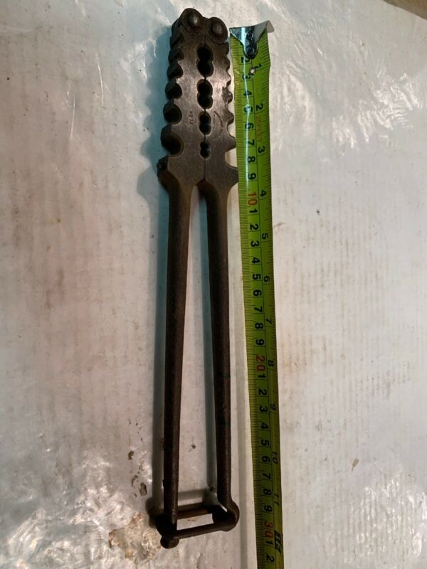 Antique Vintage Vacuum Grip #12 Barbed Wire Pliers by Forged Steel ...