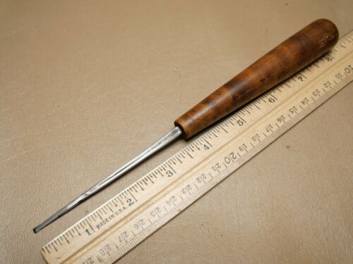 Old wood carving tools Vintage 1/8" No. 1 type wood carving chisel ...