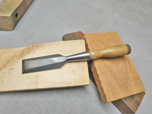 VINTAGE STANLEY 750 STYLE WOOD CHISEL 1 1/4" WIDE STANLEY D MADE IN U.S ...