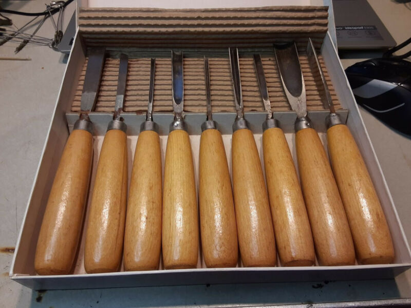 Vintage Henry Taylor wood carving chisels with box -- Antique Price ...