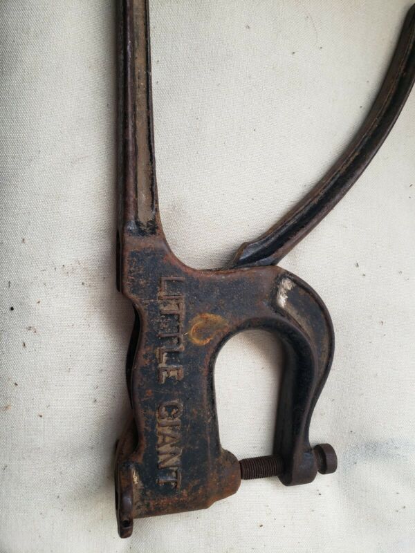 Vintage Rivet Press Punch Little Giant Tool Cast Iron Bench Top Leather ...