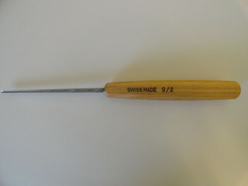 PFEIL WOOD CARVING TOOL GOUGE 9/2 -- Antique Price Guide Details Page