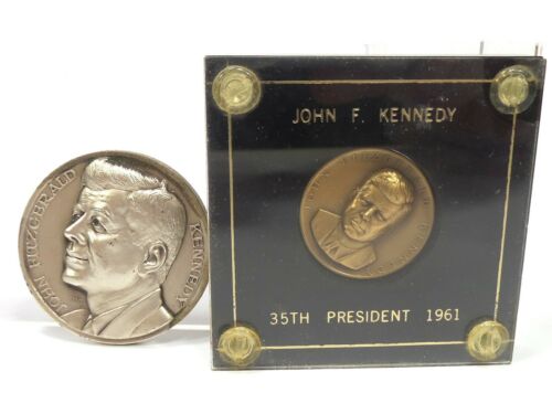 JOHN F KENNEDY 1961 35TH PRESIDENT LOT OF 2 COMMEMORATIVE COINS ...