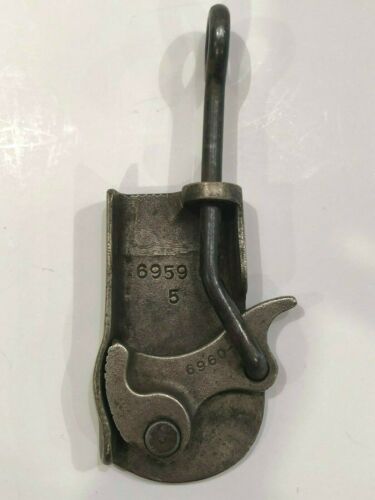 ANTIQUE AMERICAN GAGE & MFG. CO. BARB WIRE SAFETY GRIP FOR WIRE FENCE ...