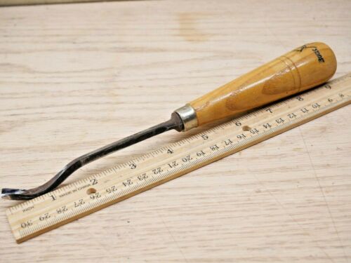 Old Tools Vintage Buck Bros 5/16" No. 8 sweep short bent wood carving ...