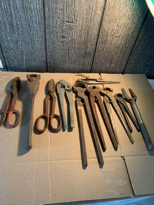 10 OLD USED VINTAGE TOOLS NIPPERS Tin Snips Blacksmith Metal Worker Etc ...