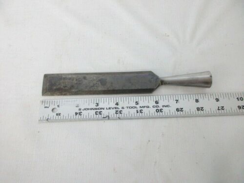 1 1/4 inch width carpenter''s socket chisel, no handle -- Antique Price ...