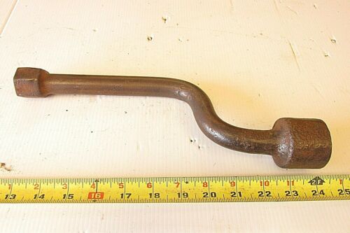 GOOD OLD JOHN DEERE TRACTOR FLYWHEEL WRENCH SOCKET -- Antique Price ...