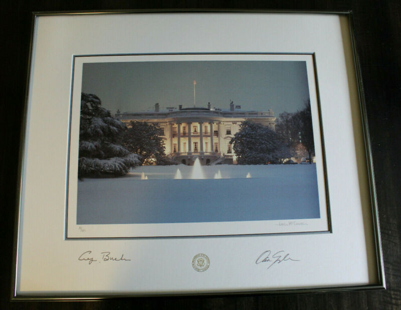 George Bush, Dan Quayle, Autographed photo White House Presidential ... George Bush, Dan Quayle, Autographed photo White House Presidential ...