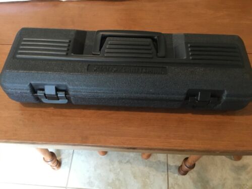 Craftsman Medium Size Molded Tool Box -- Antique Price Guide Details Page