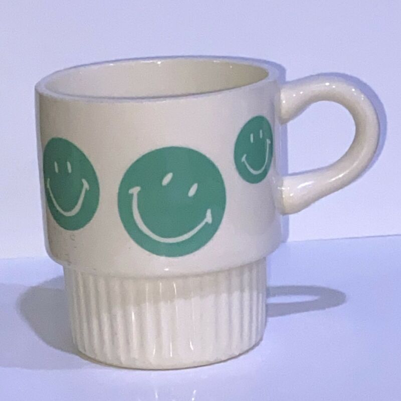 Vintage McCoy Happy Smiley Face Ribbed Ivory C Handle Coffee Cup Mug ... Vintage McCoy Happy Smiley Face Ribbed Ivory C Handle Coffee Cup Mug ...